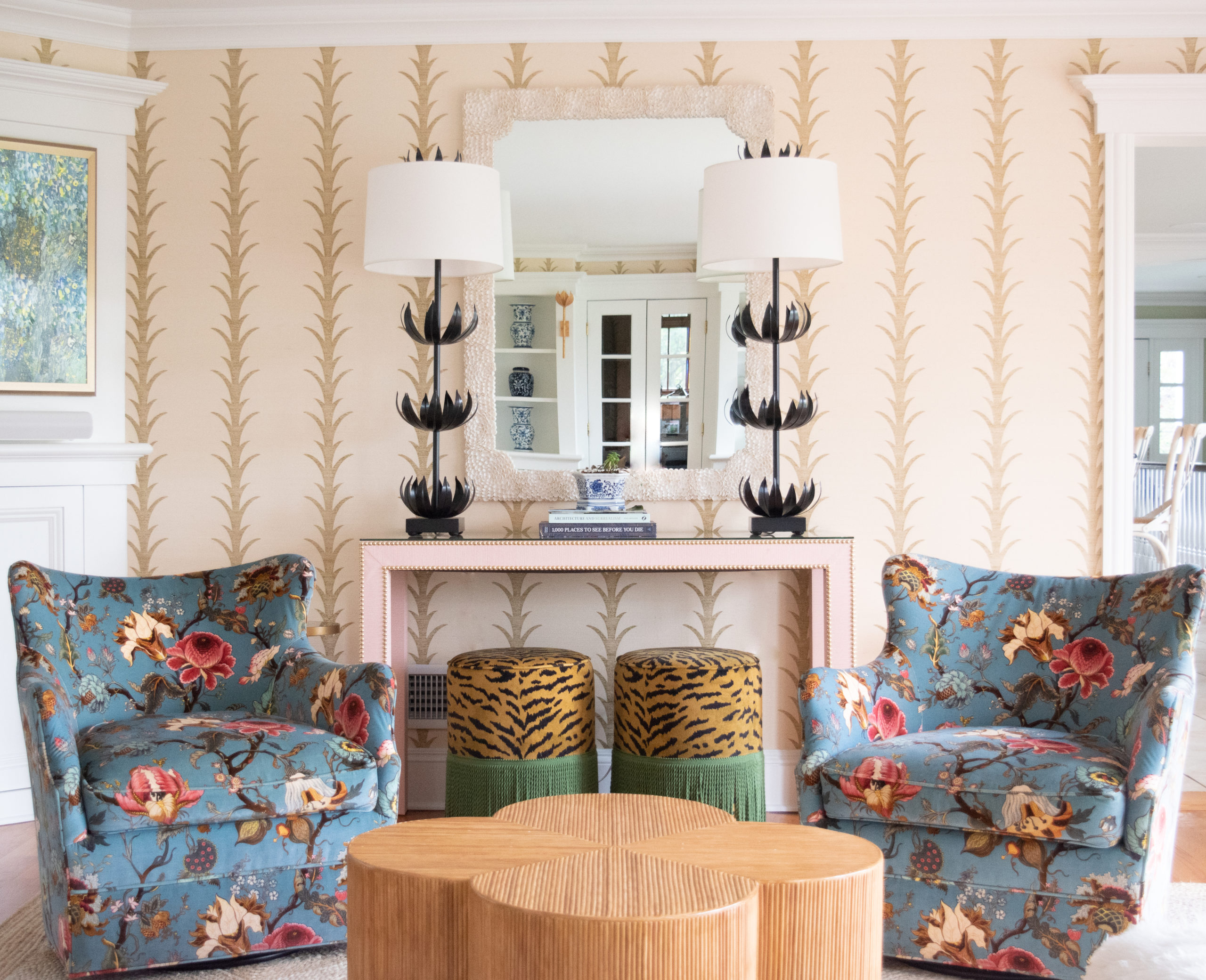 Living Room with Striking Style - Gardner/Fox Associates